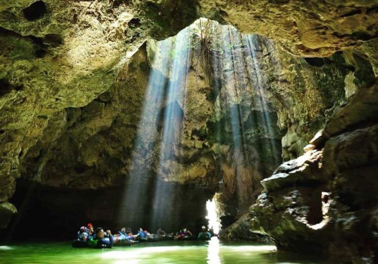 Goa Pindul - Harga Tiket, Rute dan Lokasi, Sejarah, Spot Foto 2019