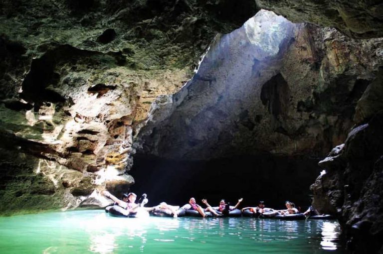 Goa Pindul - Harga Tiket, Rute dan Lokasi, Sejarah, Spot Foto 2019