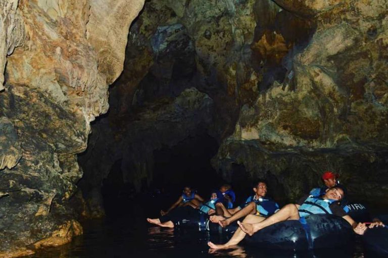 Goa Pindul - Harga Tiket, Rute dan Lokasi, Sejarah, Spot Foto 2019